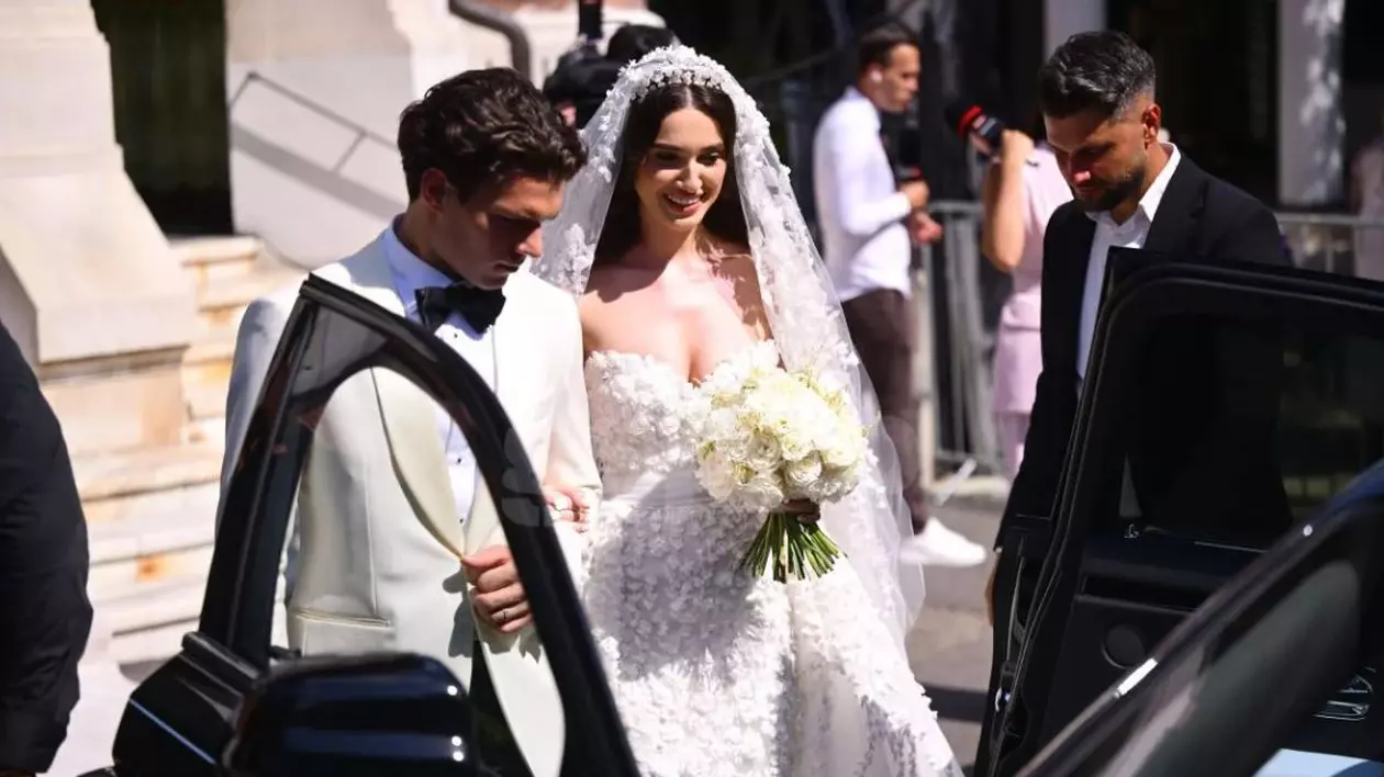 Imagini De La Nunta Lui Ianis Hagi Elena Poartă O Rochie De Mireasă