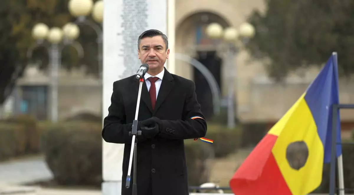 Scandal La Iaşi. PSD îl Acuză Pe Mihai Chirica, Primarul PNL, Că ...