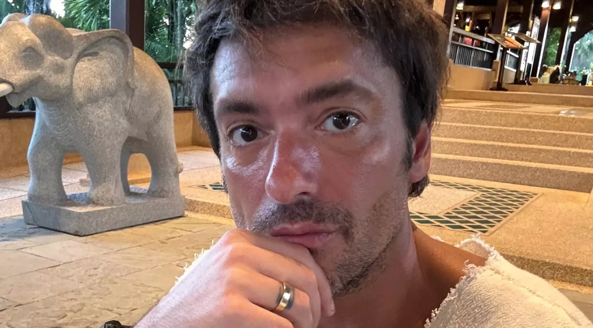 Ce a găsit Radu Vâlcan în aeroportul din Otopeni. Prezentatorul de la ...