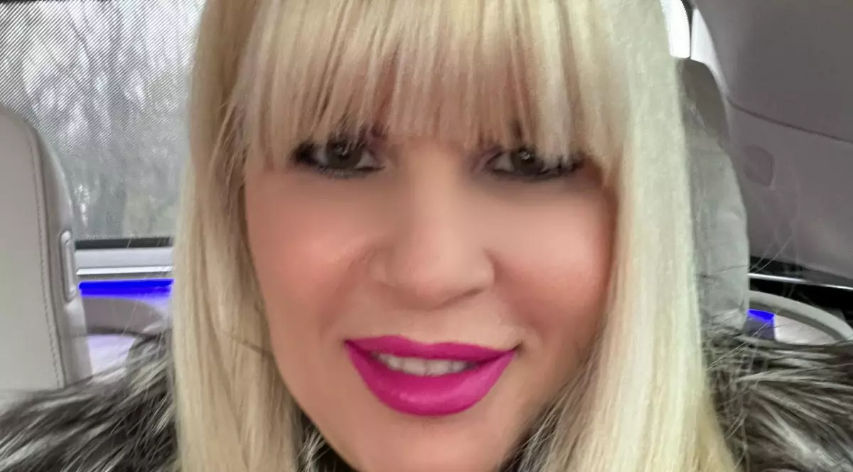 Cum a apărut Elena Udrea de Revelion 2026. Îmbrăcată în haină de blană ...