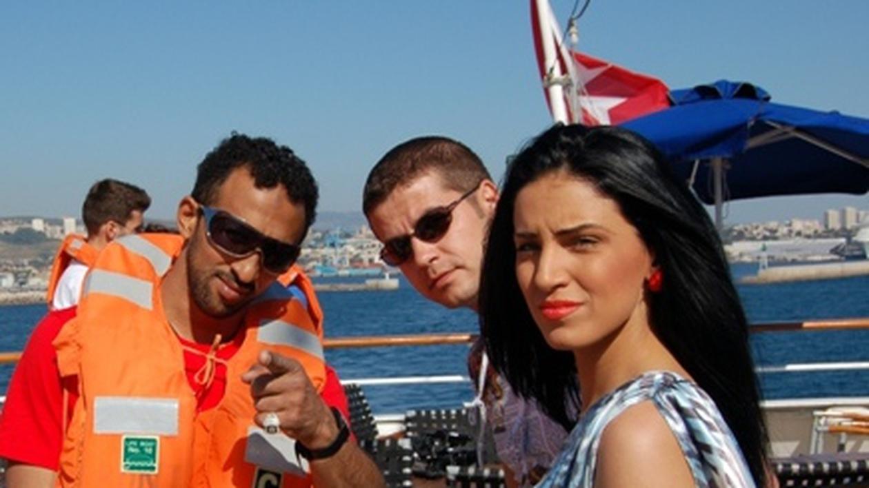 Kamara Era Cât P-aci Să Piardă Vaporul Iubirii | Libertatea