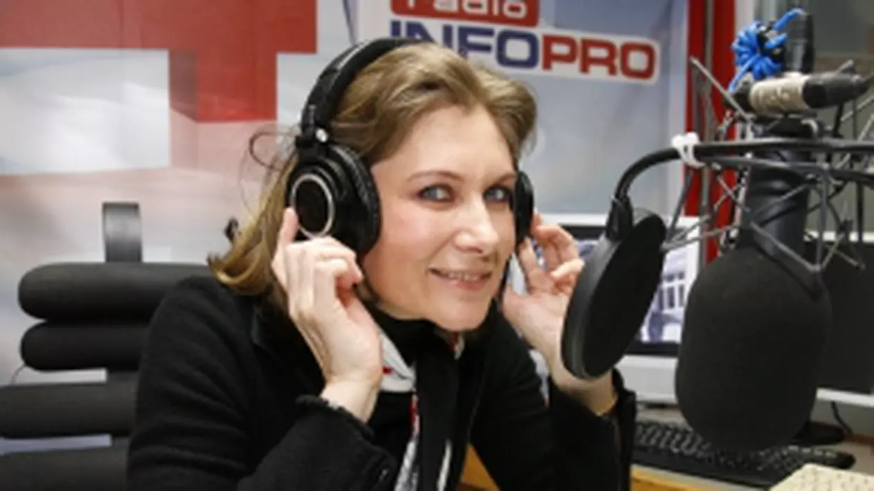 Romaniţa Iovan “redecorează” Studioul Radio InfoPro! | Libertatea