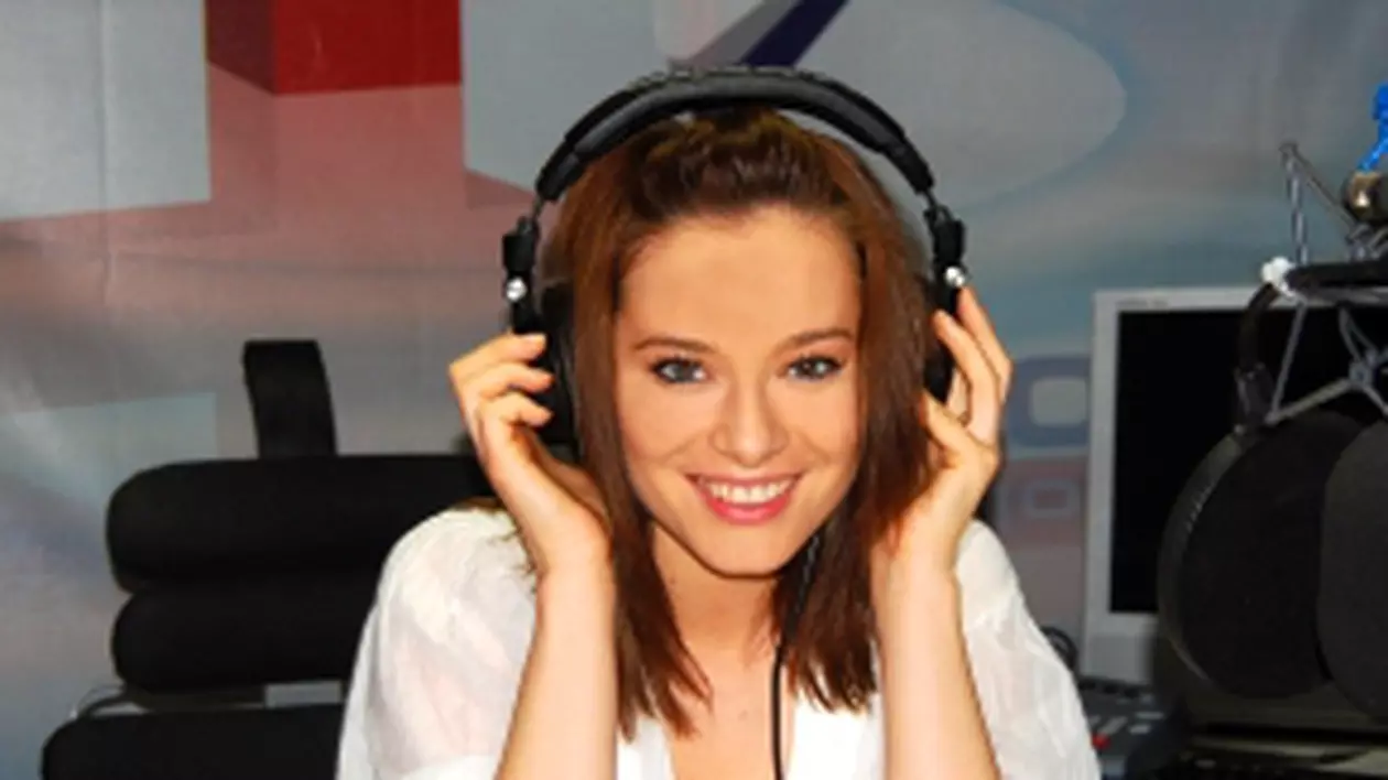 Laura Cosoi Face Topul La Radio InfoPro! | Libertatea