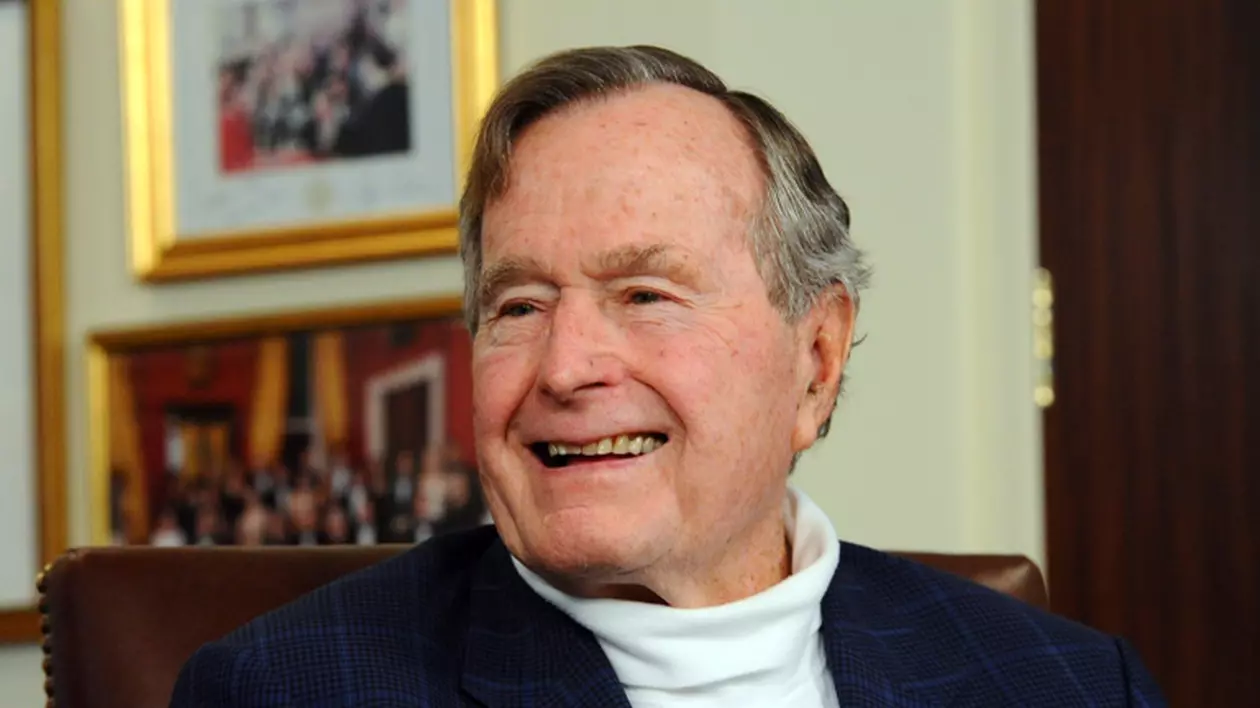 Ungurii îi Fac Statuie Lui George Bush Senior La Budapesta | Libertatea