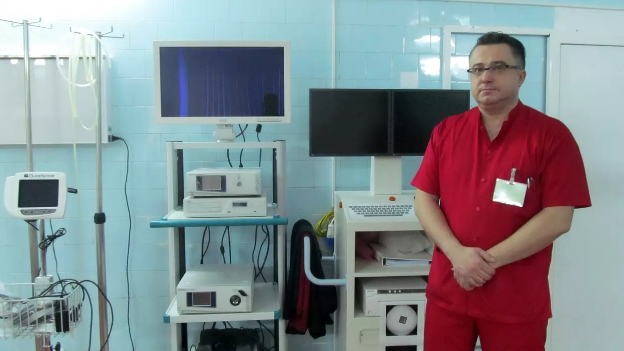 Managerul Spitalului Din Fălticeni și-a Luat Un Aparat De 69.000 De ...