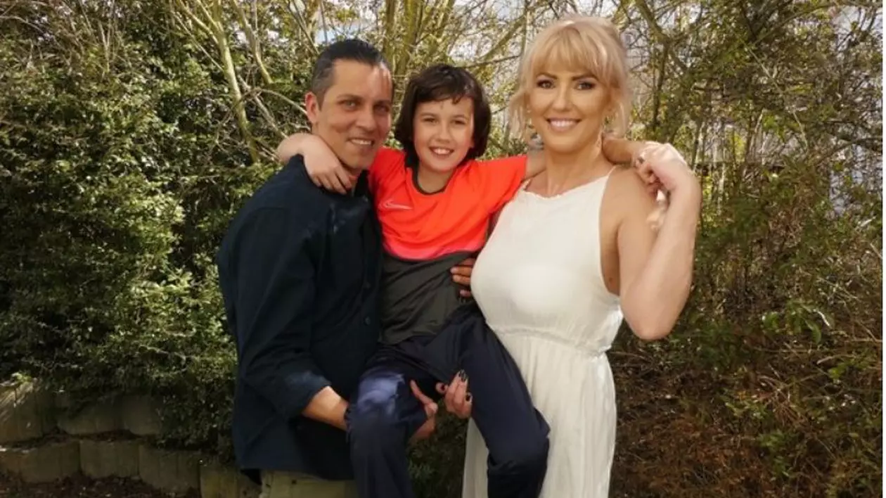 Lucian Viziru Este Un Tată Sever. Actorul și Soția Sa Au Opinii ...