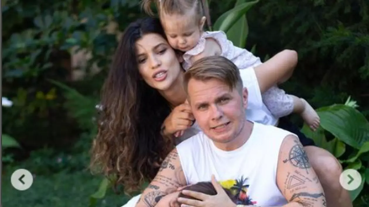 Cum Arată Iubita Lui Codin Maticiuc Cu 5 Zile înainte De A Naște Al ...