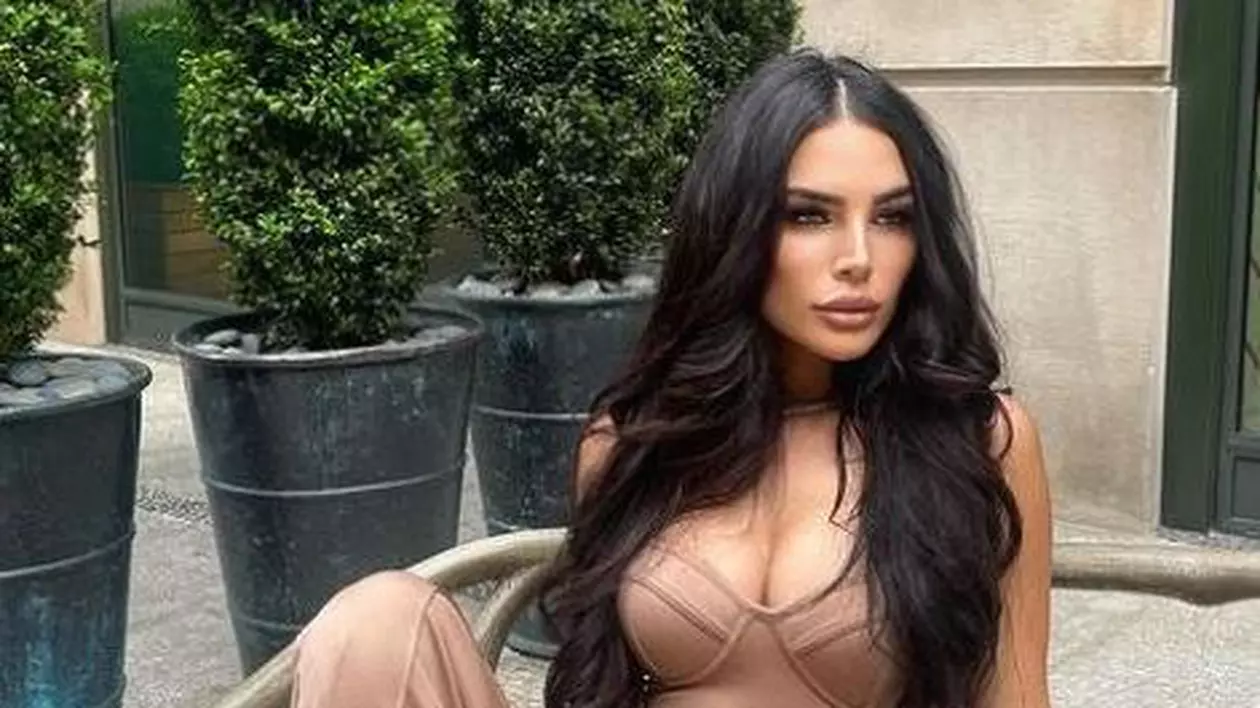 Ioana, Fiica Lui Ion Țiriac, Sosia Lui Megan Fox. Ce Au Observat Fanii ...