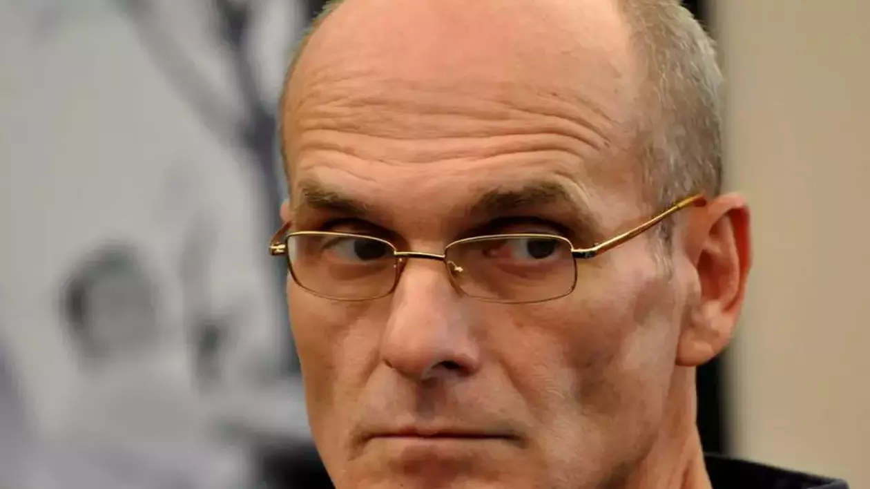 „Poate S-o Dea Afară Din Familie, Dar Nu și Din Partid”. CTP, Despre ...