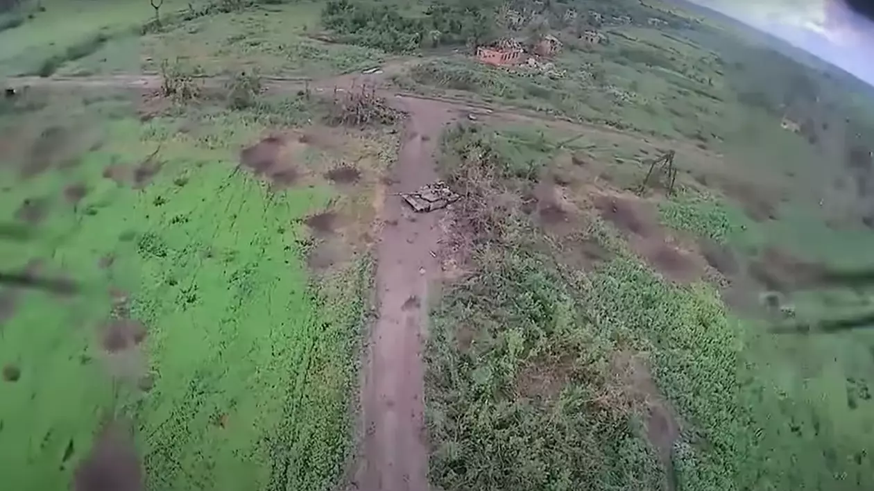 Momentul în Care O Dronă Simplă Distruge Un Sistem Militar Rusesc De 3 ...