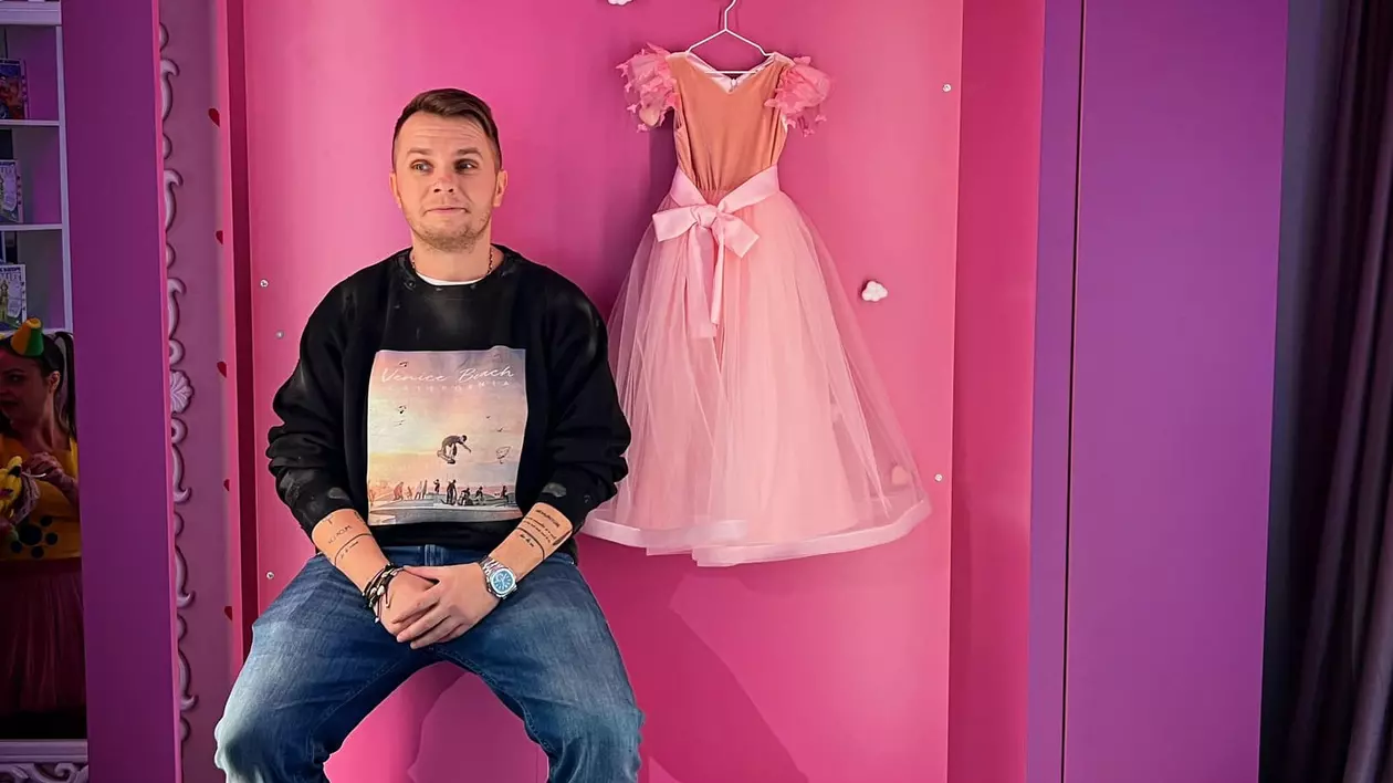Imagini Rare Cu Familia Lui Codin Maticiuc în Formulă Completă. Cum A ...