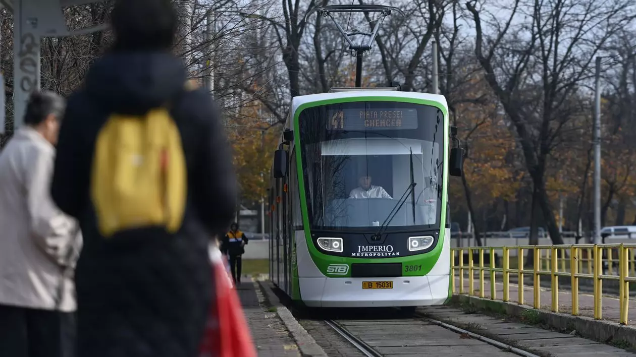 Un Pieton A Fost Lovit Mortal De Tramvai, în București. Circulația Pe Linia 41 A Fost Suspendată ...