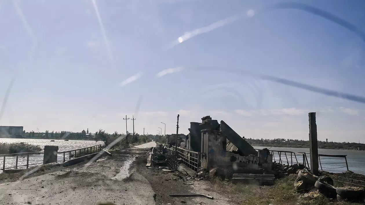 Ucraina Acuză Rusia De Distrugerea Barajului Kurahove: Dificultăți De ...