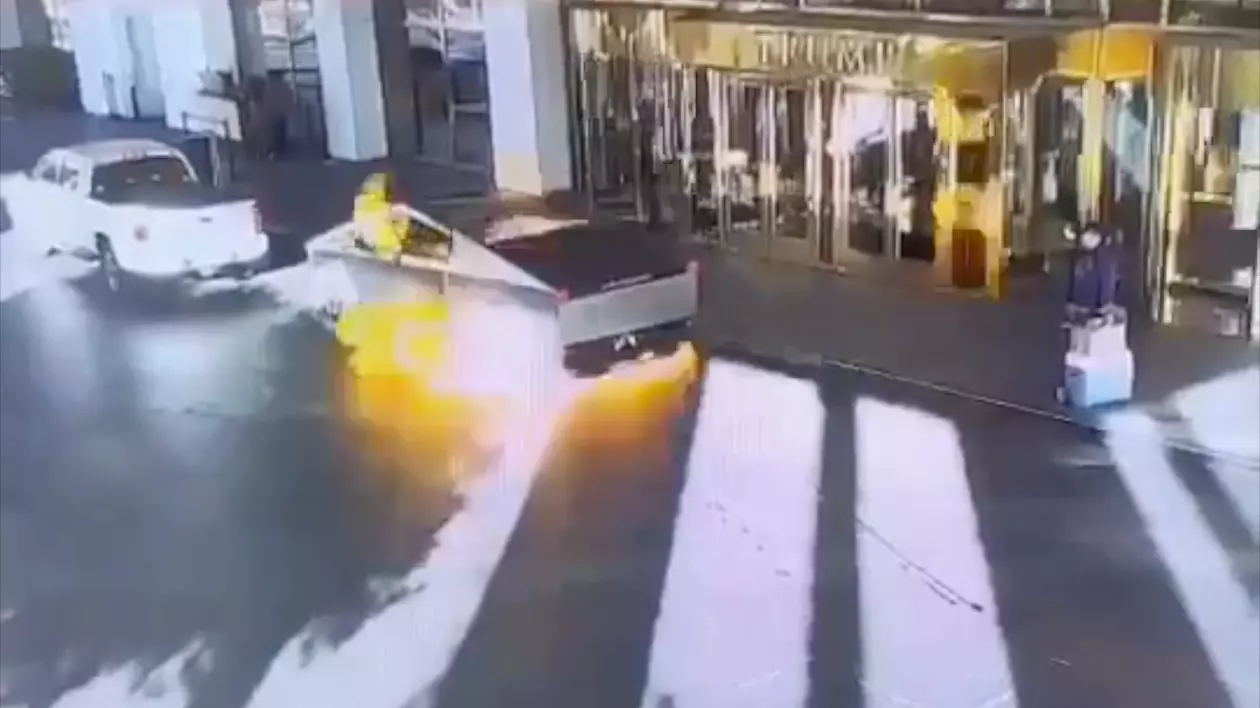Cine A Fost Bărbatul Care A Murit în Mașina Tesla Cybertruck în Fața ...
