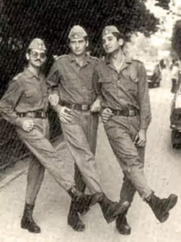 ”Pentru Onor înainte!” IMAGINI Inedite Cu Militarii Gabriel Dorobanțu ...