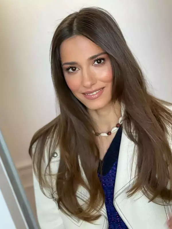 Dana Rogoz A împlinit 37 De Ani. Actrița A Plecat Singură Din țară: „E ...