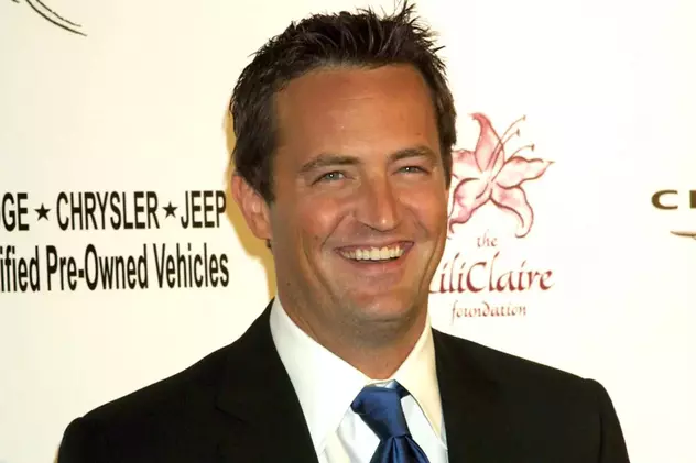 Totul Despre Familia Lui Matthew Perry. În Ce Filme și Seriale A Jucat ...