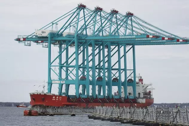 „Macarale De Spionaj” Chinezești, în Porturile Maritime Americane ...