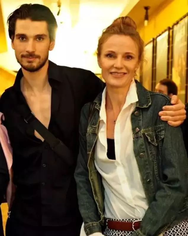 Lia Bugnar A Suferit Enorm, După Ce A Fost Părăsită De Anghel Damian. A Atenționat-o Pe Theo ...