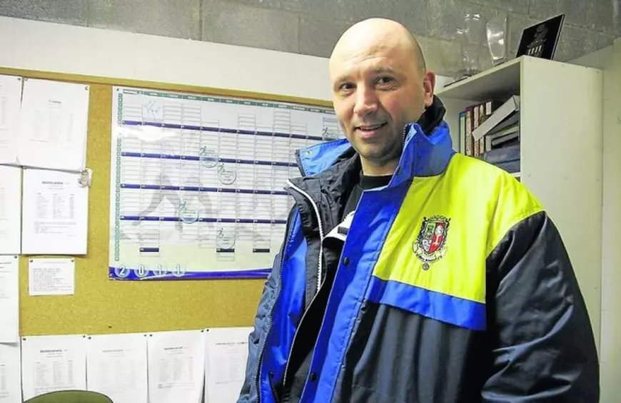 Filipescu, File De Poveste! Fostul Component Al Generației De Aur Duce ...