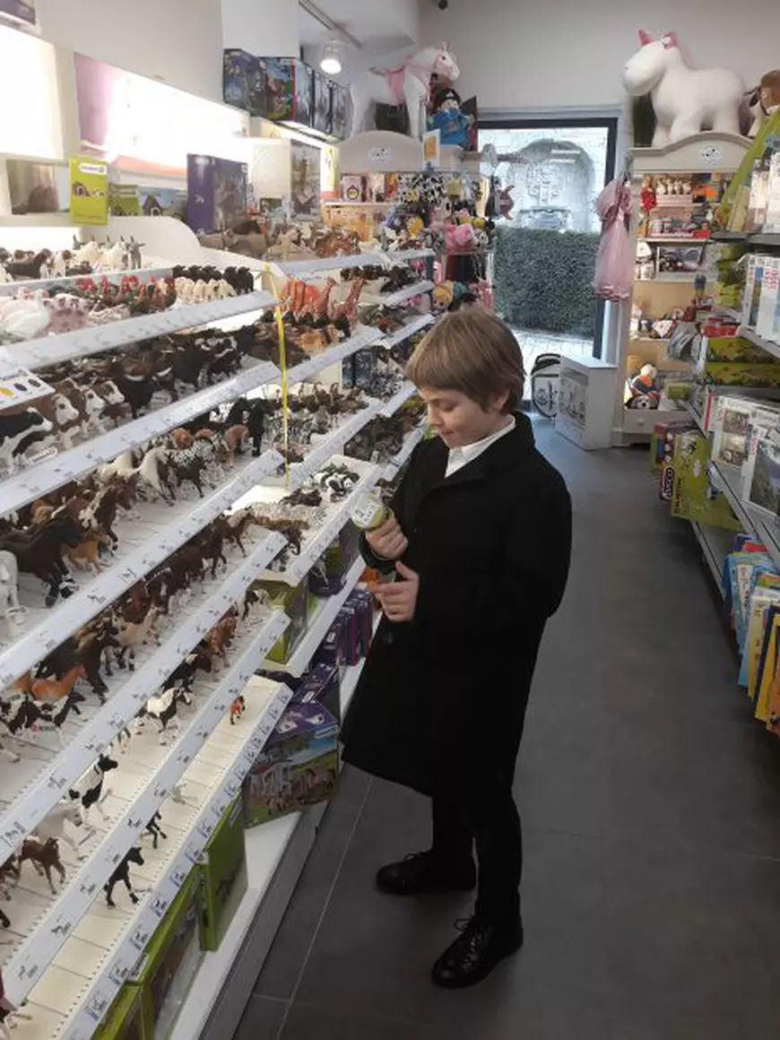 Ce Pasiuni Are Principele Carol Ferdinand Al Romaniei, în Vârstă De 8 ...