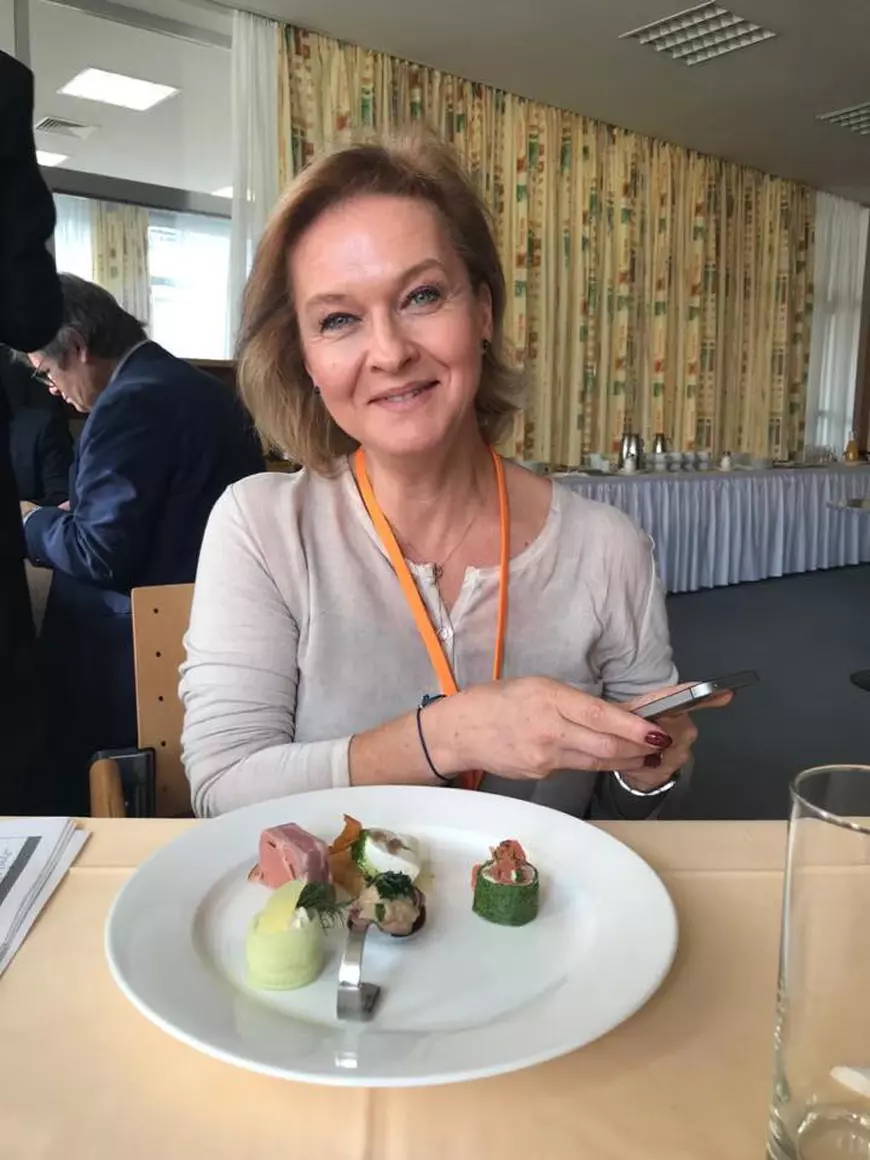 Mona Nicolici, Detalii Despre începuturile Ei în Televiziune. "Am Căzut ...