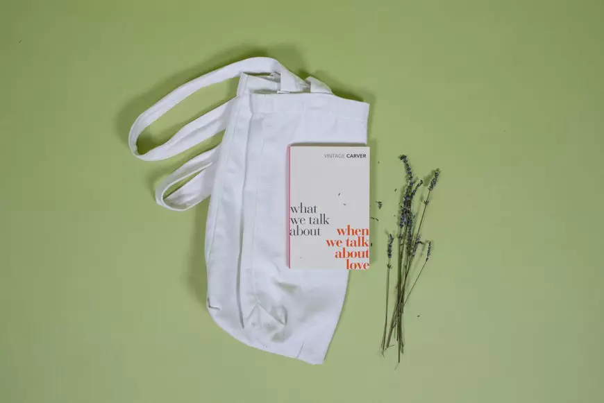 11 Cărți De Citit în Vacanță. Recomandări De Lecturi Pentru Relaxare ...