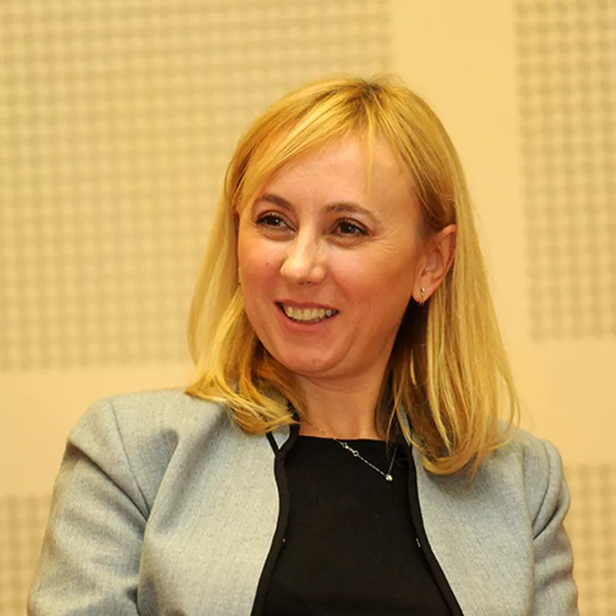 Cum Să Ajuți Psihologic Sute De Refugiați Care Se Simt Vinovați Că Au ...